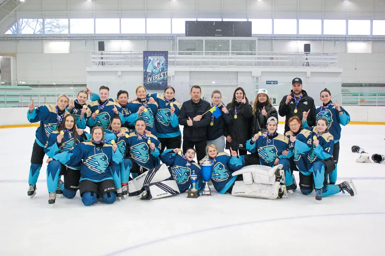 HC Everest krooniti naiste hokiliiga 2024/25 hooaja meistriks — Eesti ...
